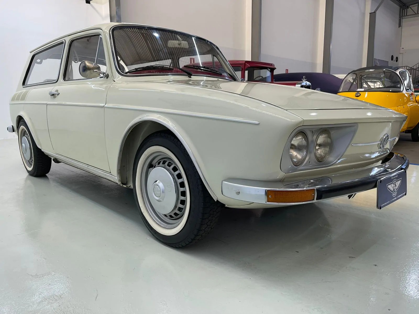 Ficha técnica Carros VW Variant 1972 cor branco lotus ano 1972 - JK ...